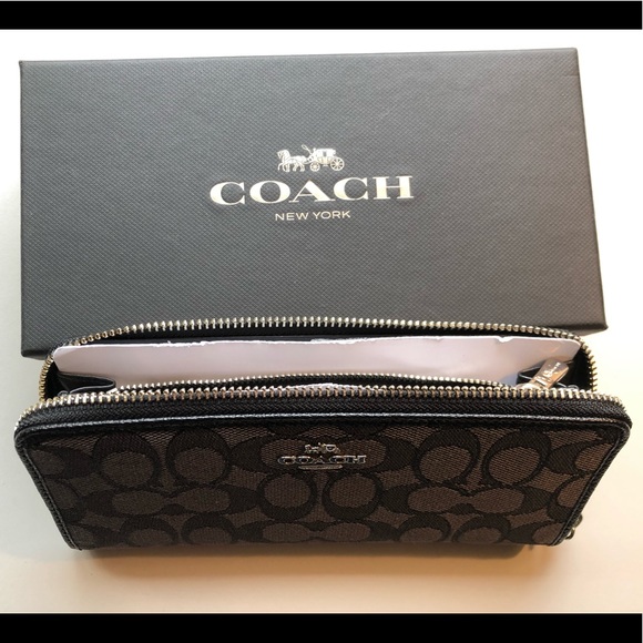 Bags | Coach Multi Compartment Logo Wallet | Poshmark